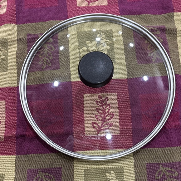 The Pampered Chef | Kitchen | The Pampered Chef Glass Lid With Black ...